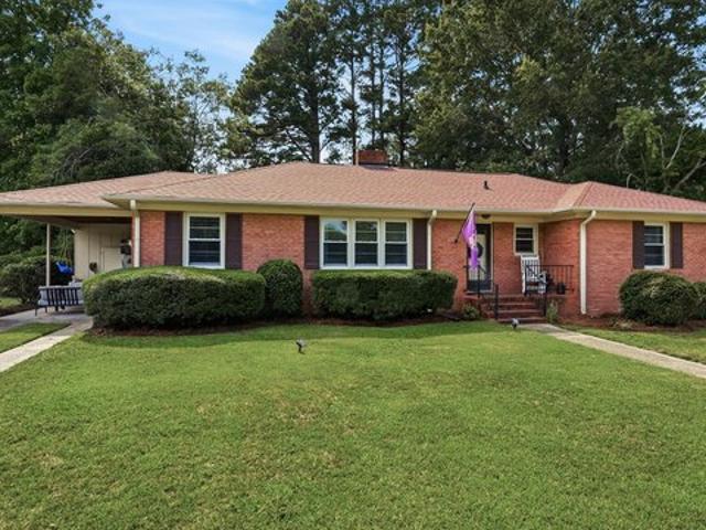 1114 W Ragsdale Rd, Greenville, NC 27858