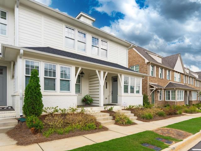 1114 Windsor Square