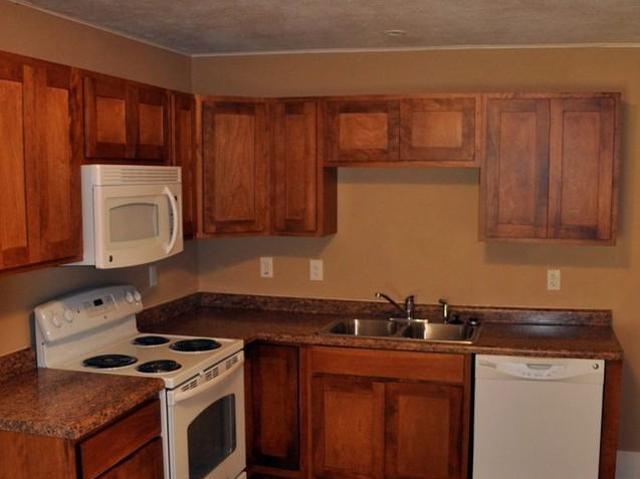 1114 1116 13th St 3 Bedroom Apartment for Rent at 1114 13th St, Sioux City, IA 51105 The Near North Side