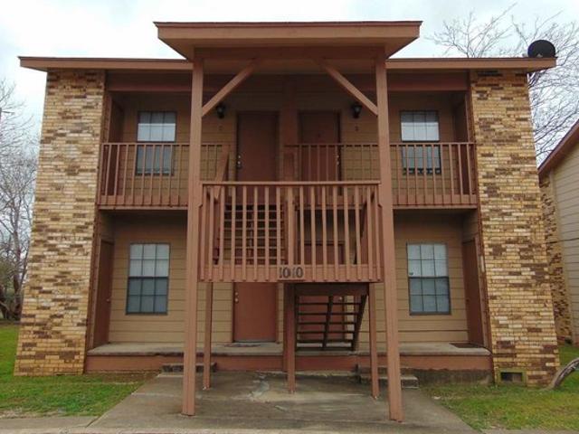 1114 9th St, Marble Falls, TX 78654