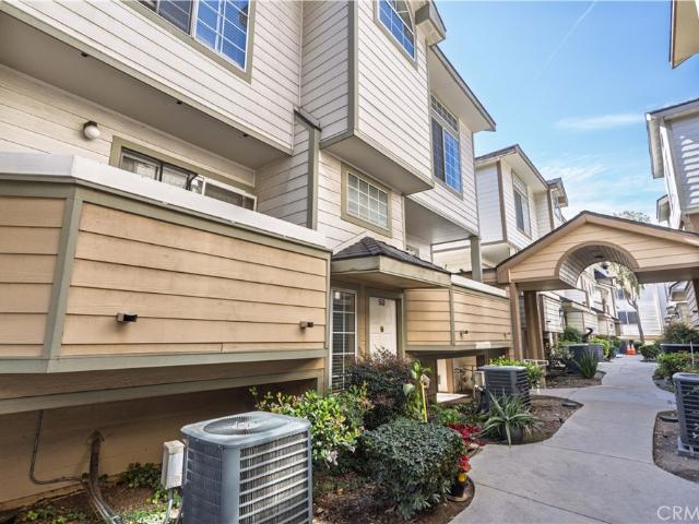 11150 Glenoaks Blvd, Unit 160, Pacoima, CA 91331 | Compass
