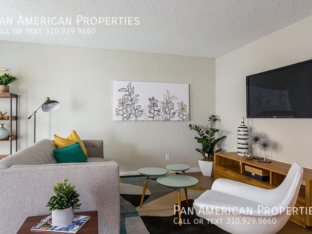 11152 Wallingsford Road, 1 bed, 1 full bath