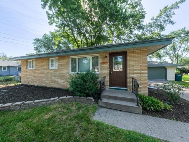 11157 Madison St NE, Blaine, MN 55434