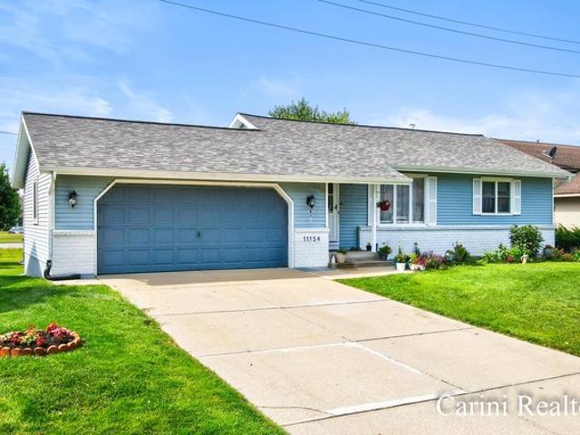 11154 Summer Dr, Zeeland, MI 49464