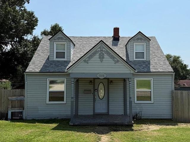 1115 Metropolitan Ave, Leavenworth, KS 66048