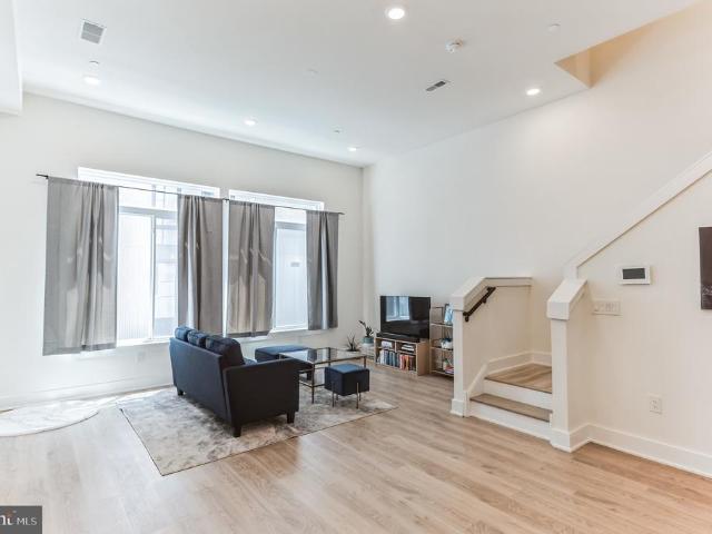 1115 N American Street # B6