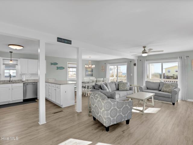 1115 N Shore Drive