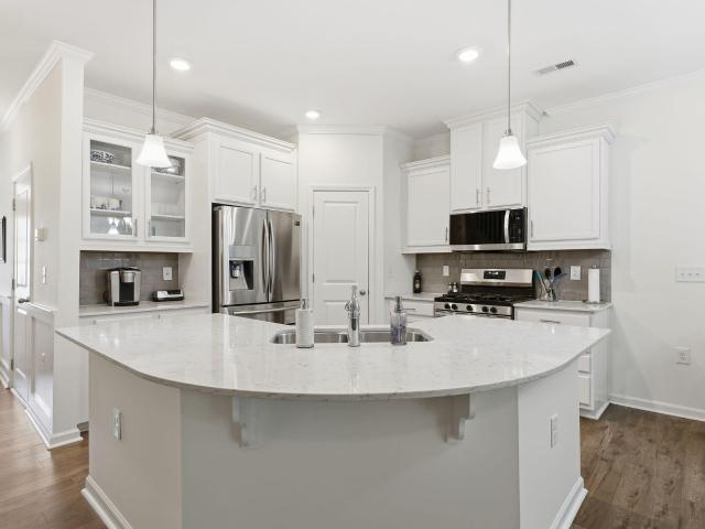 1115 Neighborly Way