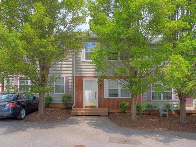 1115 Oaktree Blvd, Christiansburg, VA 24073
