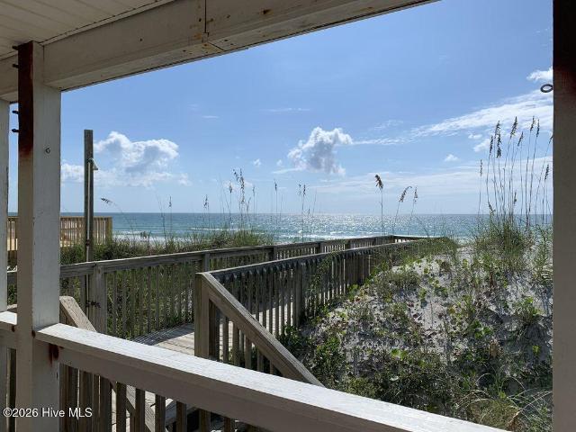 1115 Ocean Boulevard