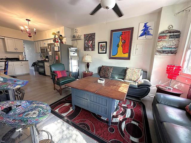 1115 Arctic Ave