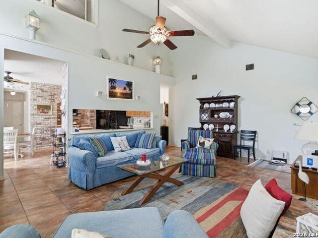 1115 Baybrook