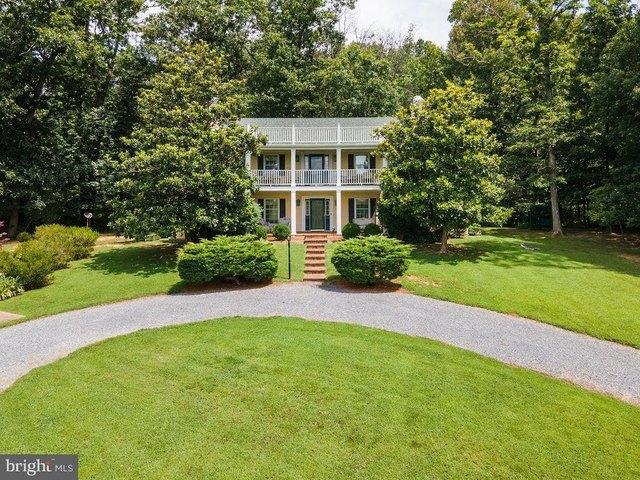 1115 Chapel Rd, Middletown, VA 22645