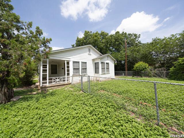 1115 Donaldson Ave
