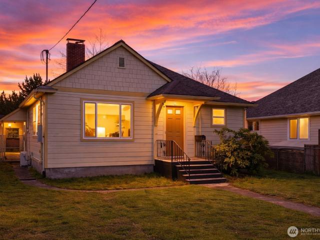 1115 Elizabeth Ave, Bremerton, WA 98337 | Compass