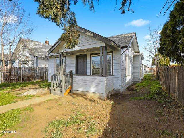 1115 Folsom Ave, Yakima, WA 98902 | MLS #26 717 | Compass