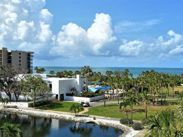 1115 Gulf of Mexico Dr Unit 304, Longboat Key, FL 34228