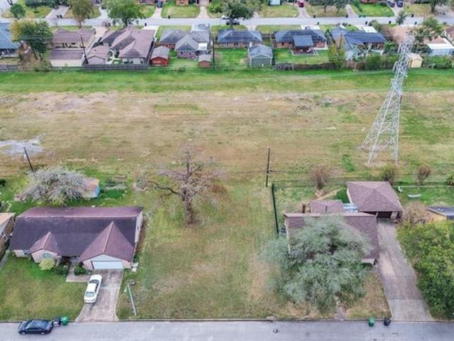 1115 Gardendale Dr, Houston, TX 77018