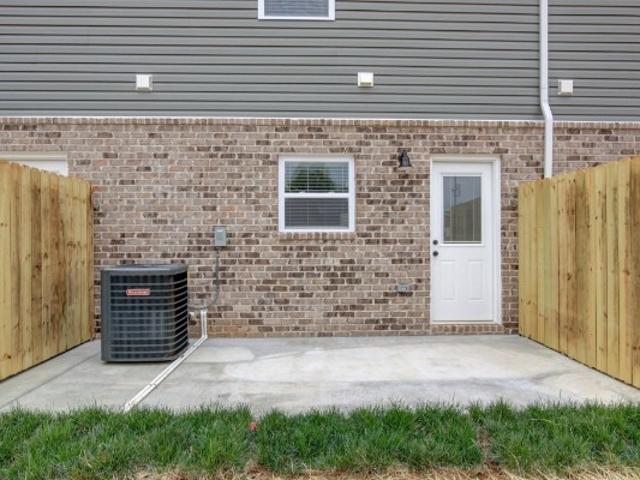 1115 Hillwood Dr, Unit E3, Clarksville, TN 37040 | MLS #3245