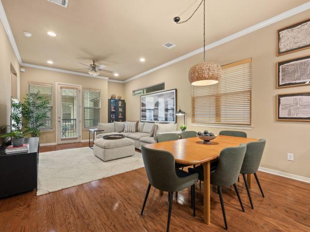 1115 Kinney Ave # 22