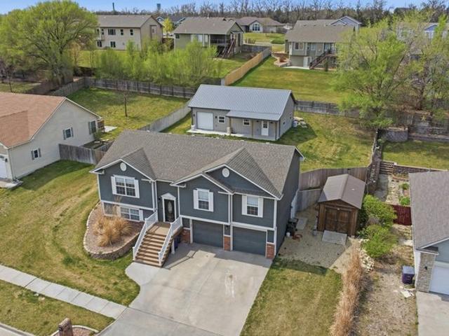 1115 Leprechaun Dr, Chapman, KS 67431