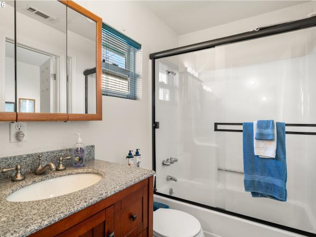 1115 Ransom Ave, Brookings, OR 97415 | MLS #497643