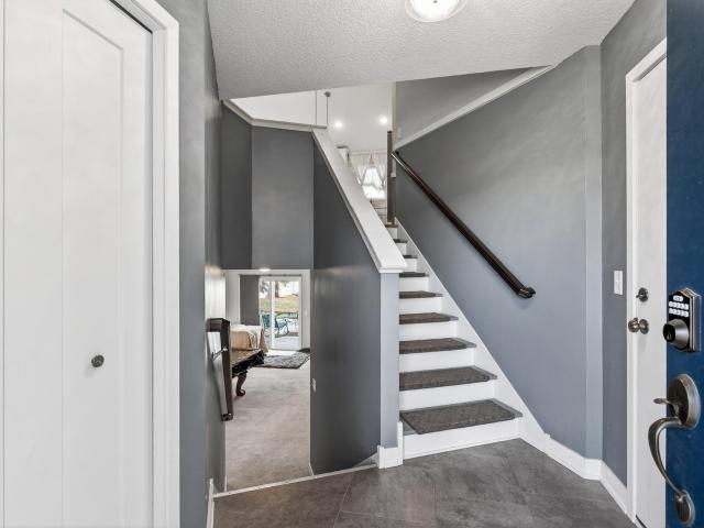 1115 Rich River Way
