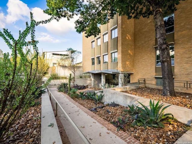 1115 S Alamo St, Unit 2304, San Antonio, TX 78210 | MLS #1921 | Compass
