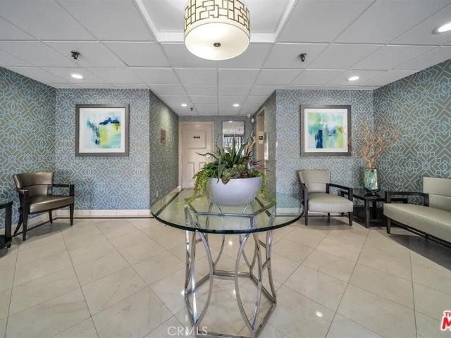 1115 S Elm Drive 512