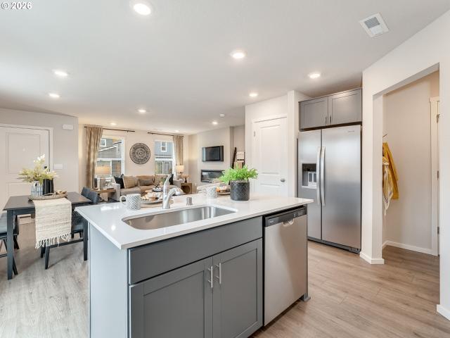 1115 SE 193RD PL