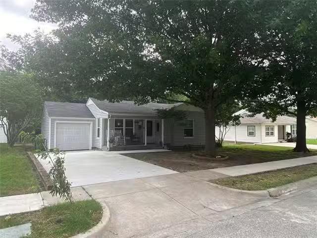 1115 VALLEY VISTA DR, GRAPEVINE, TX 76051 Single Family Reside.