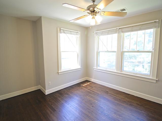 1115 W 49th St | West Plaza Tudor 2 Bedroom Apartment for Rent at 1115 W 49th St, Kansas City, MO 64112 Westwood