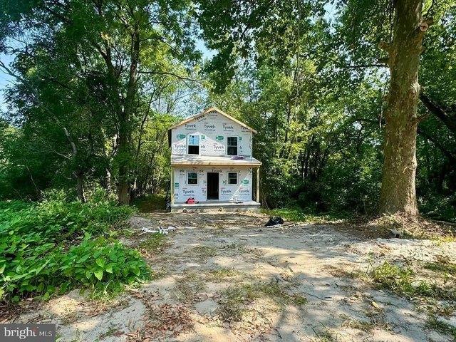 1115 W 6th St, Laurel, DE 19956