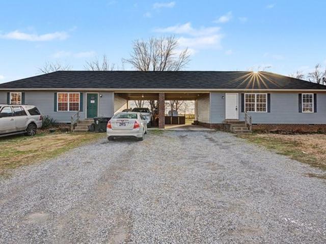 1115 W Church St, Orlinda, TN 37141