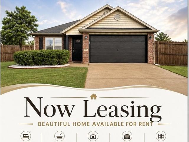 1115 W Berkeley Ave, Rogers, AR 72758