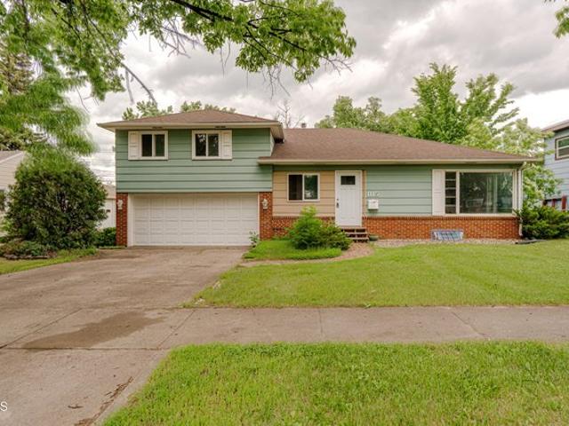 1115 Washington St N, Bismarck, ND 58501