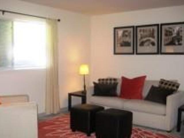 $1115 / 2br Spring into a Beautiful Two bedroom Two Bath Owings Mills