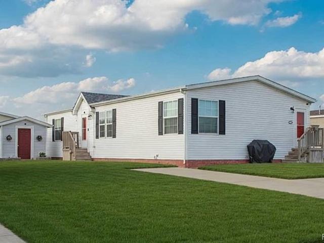 11160 Walden Ct, Green Oak Township, MI 48178