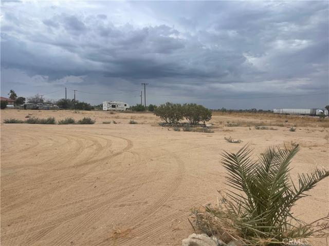 11164 White Rd, Victorville, CA 92392 | MLS #TR26145