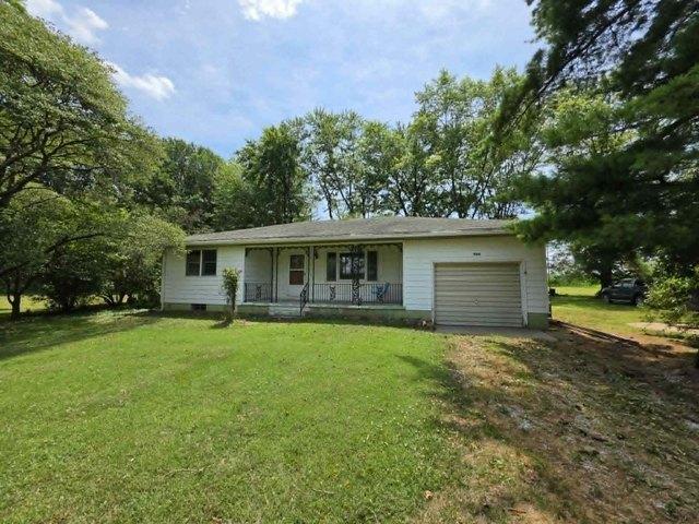 11164 State Route 14, McLeansboro, IL 62859