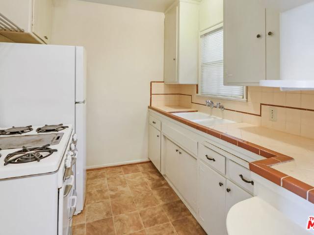 11165 Sunshine Terrace 1