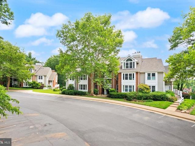 11168 Beaver Trail Ct, Reston, VA 20191