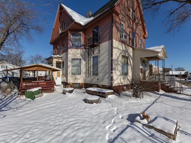 1116 N 2nd Street