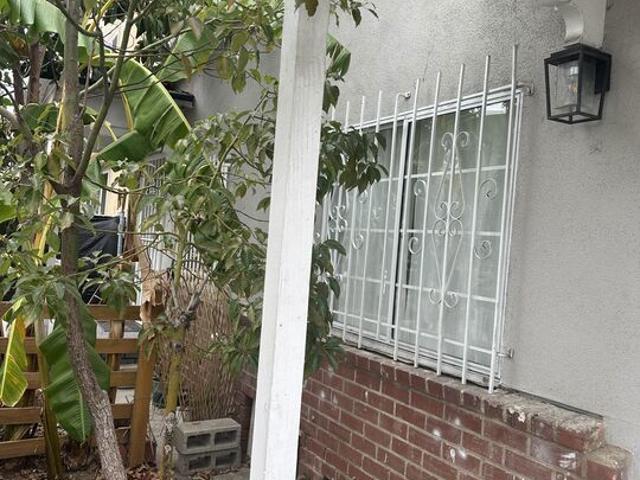 1116 N Ardmore Avenue
