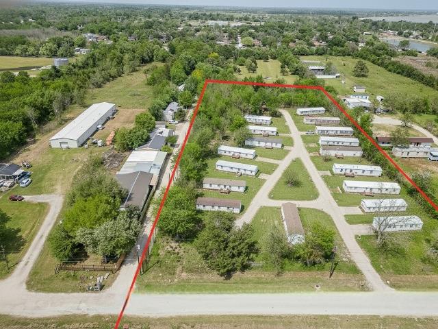 1116 N Battlebell Rd, Highlands, TX 77562 | MLS #62083 | Compass
