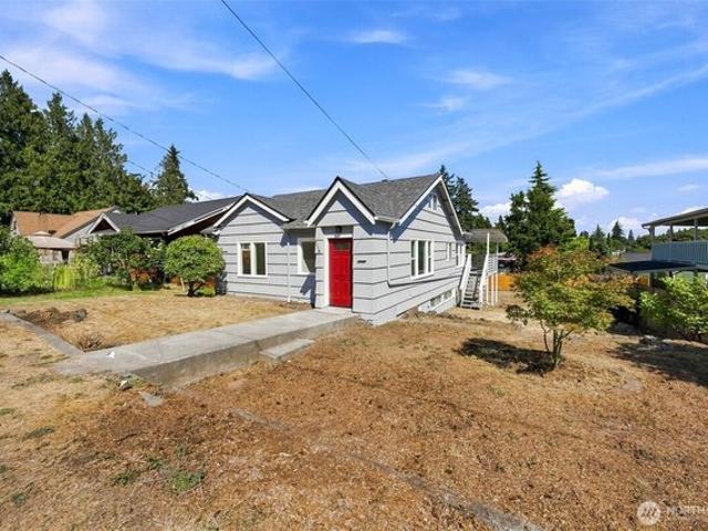 1116 N Lafayette St, Bremerton, WA 98312
