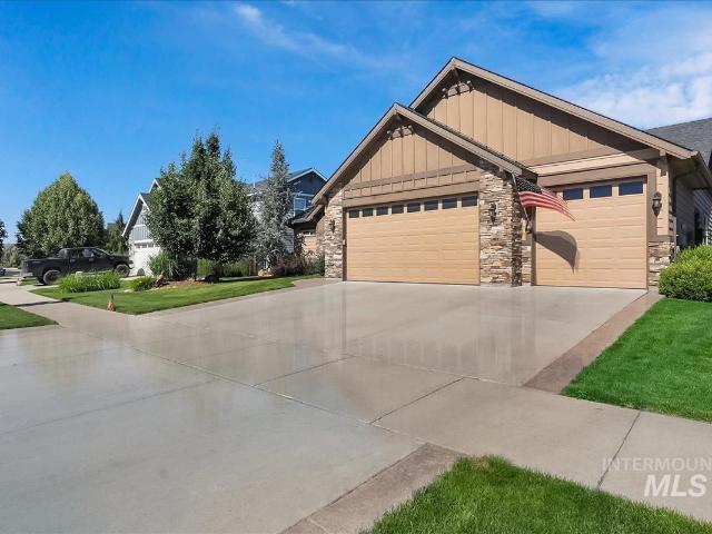 1116 N World Cup Lane