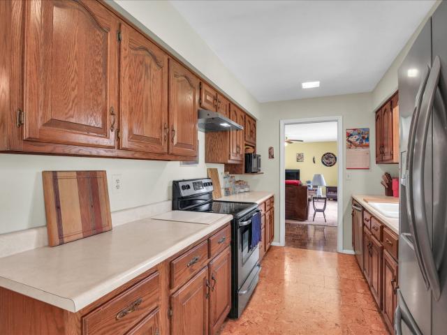 1116 Newbury Road