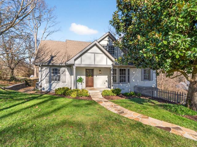 1116 Brookmeade Dr
