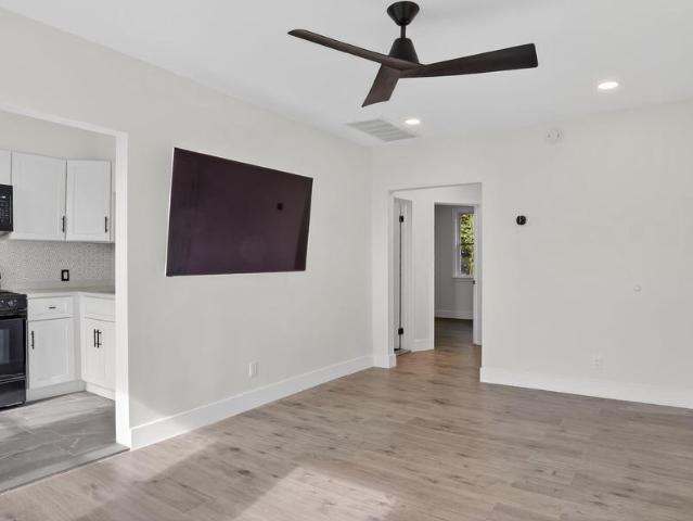 1116 Gleneagle Road # 2